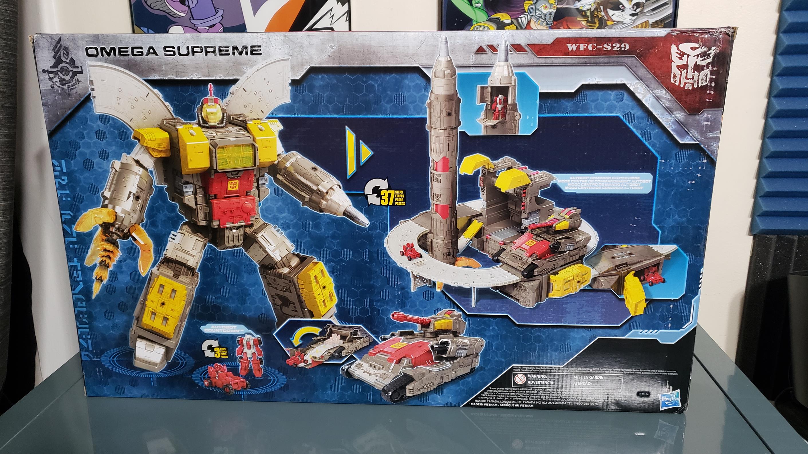Holy Crap, this Transformers WFC SIEGE Omega Supreme toy is huge